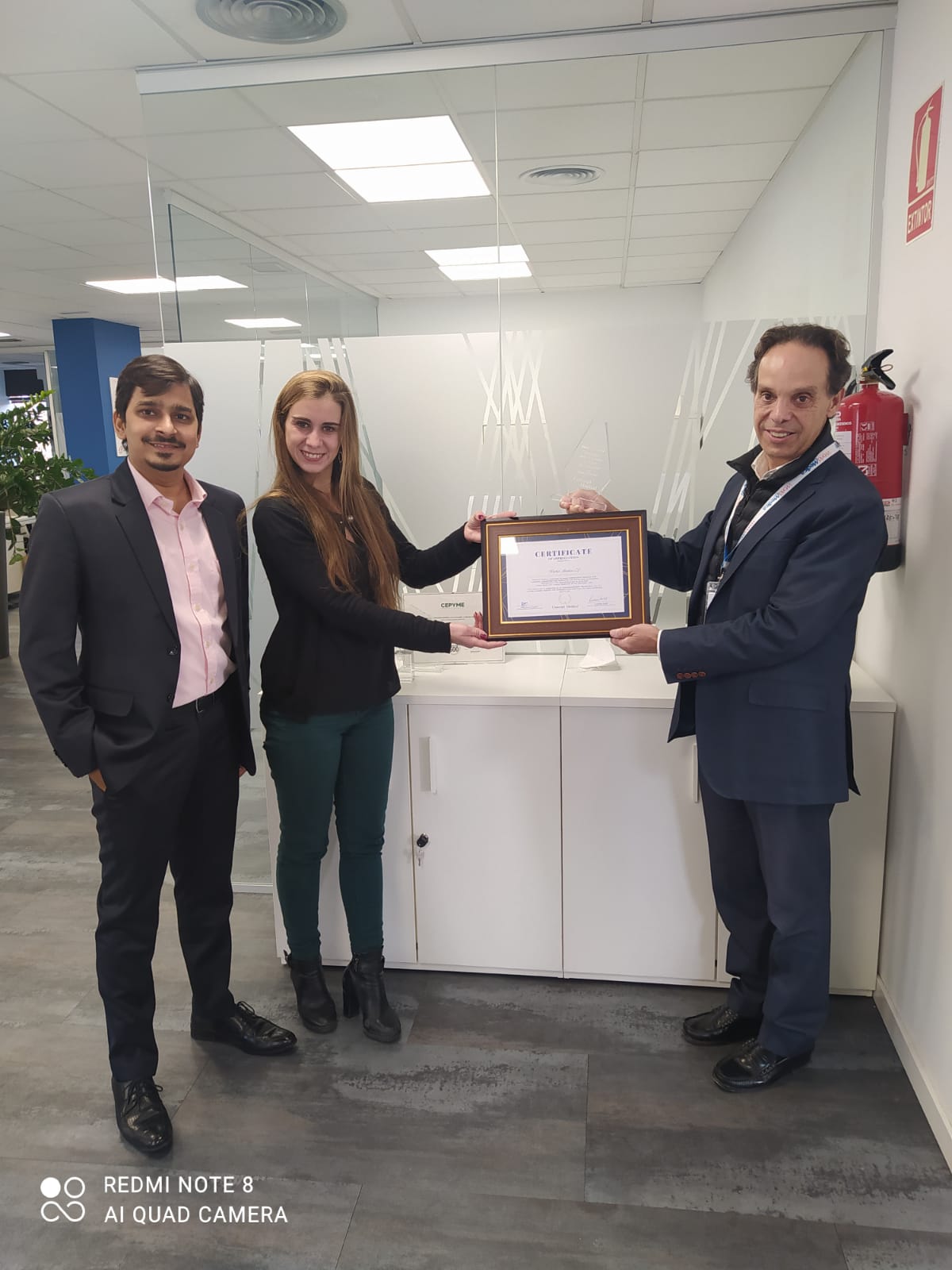 ¡Concept Medical & Envision Scientific gives us an award! - World Medica